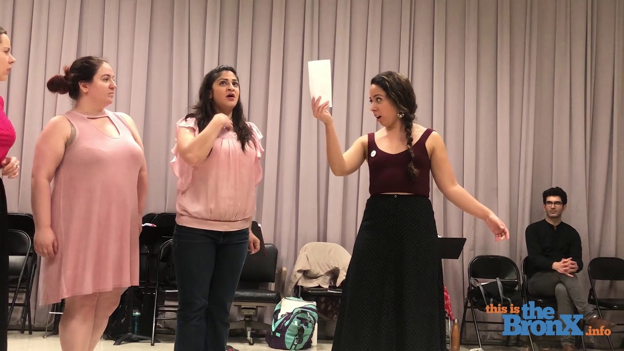 Linda Collazo of the Bronx rehearses for Meg Page in 'Falstaff' - YouTube