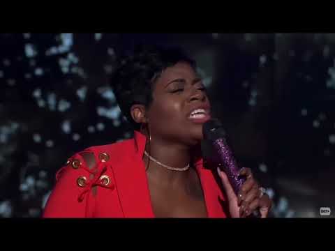 Fantasia pays tribute to Dolly Parton 