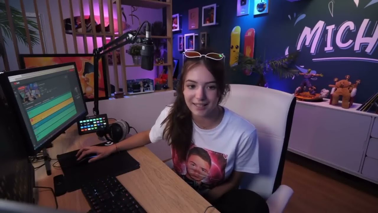 Elsa dit ce qu'elle pense de Michou 🥰 - YouTube