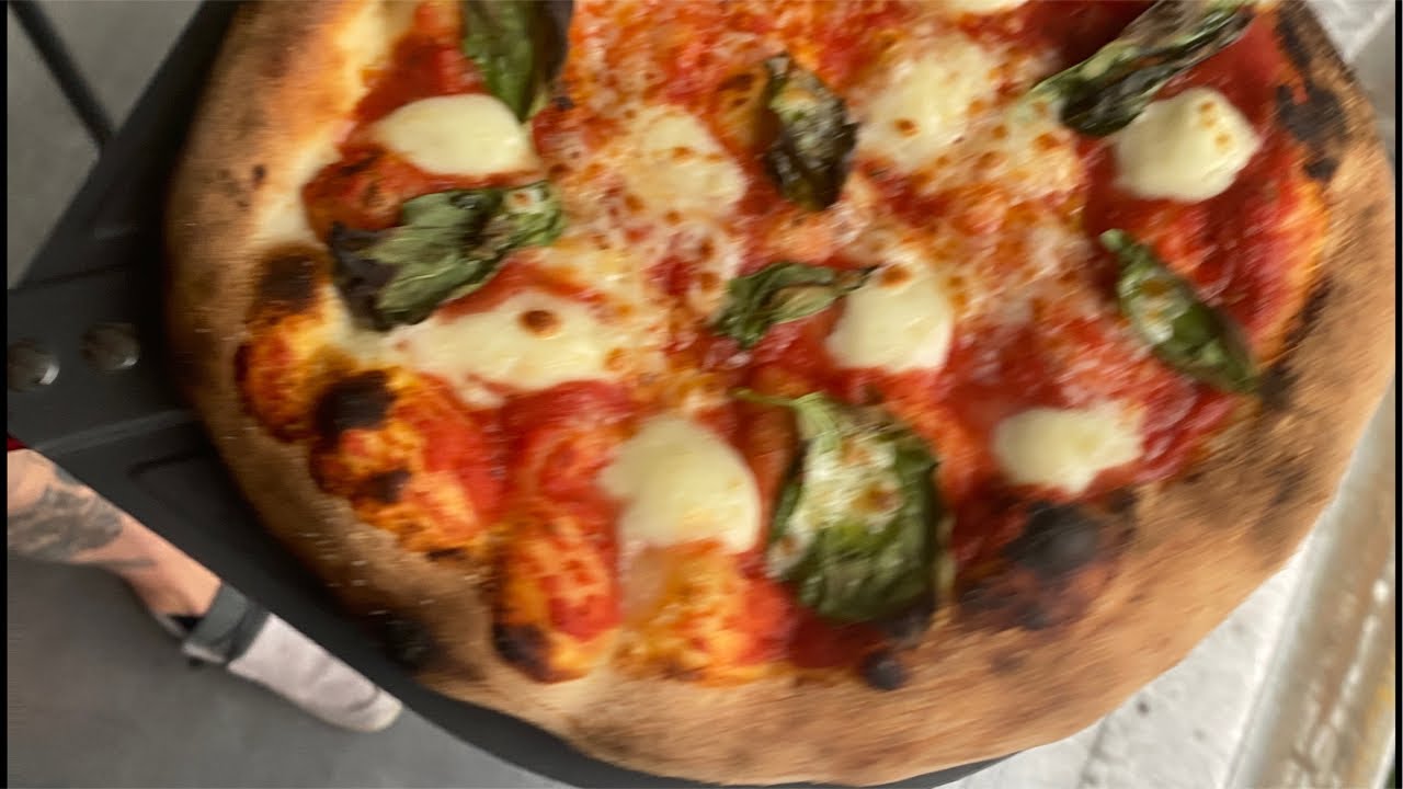 Pizza Stop Preston Tuesday Live Camera Feed / Pizzeria Action POV - YouTube