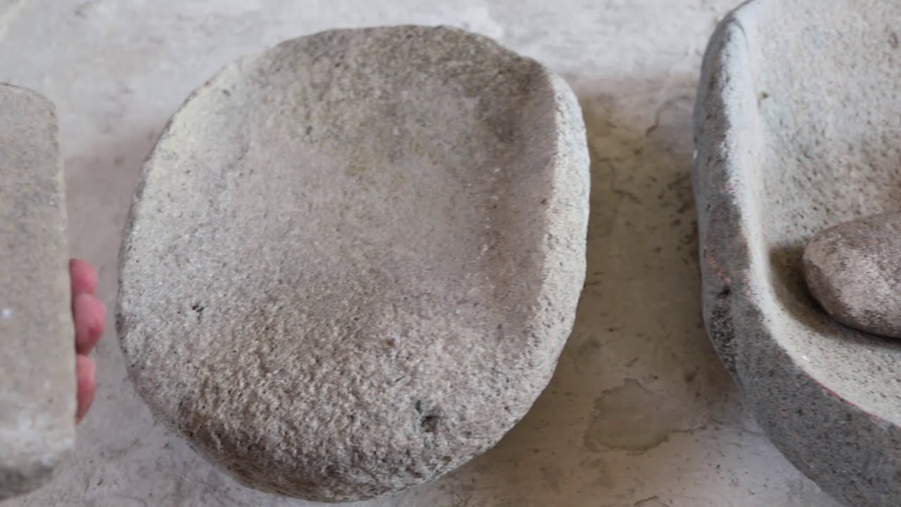 Metates Prehispanicos - YouTube
