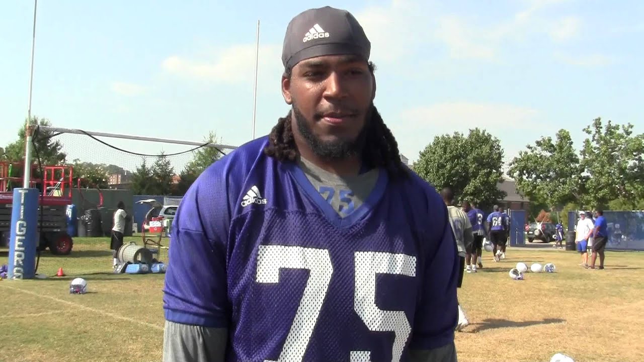 Tiger Camp: Senior Offensive Lineman Rogers Gaines - YouTube