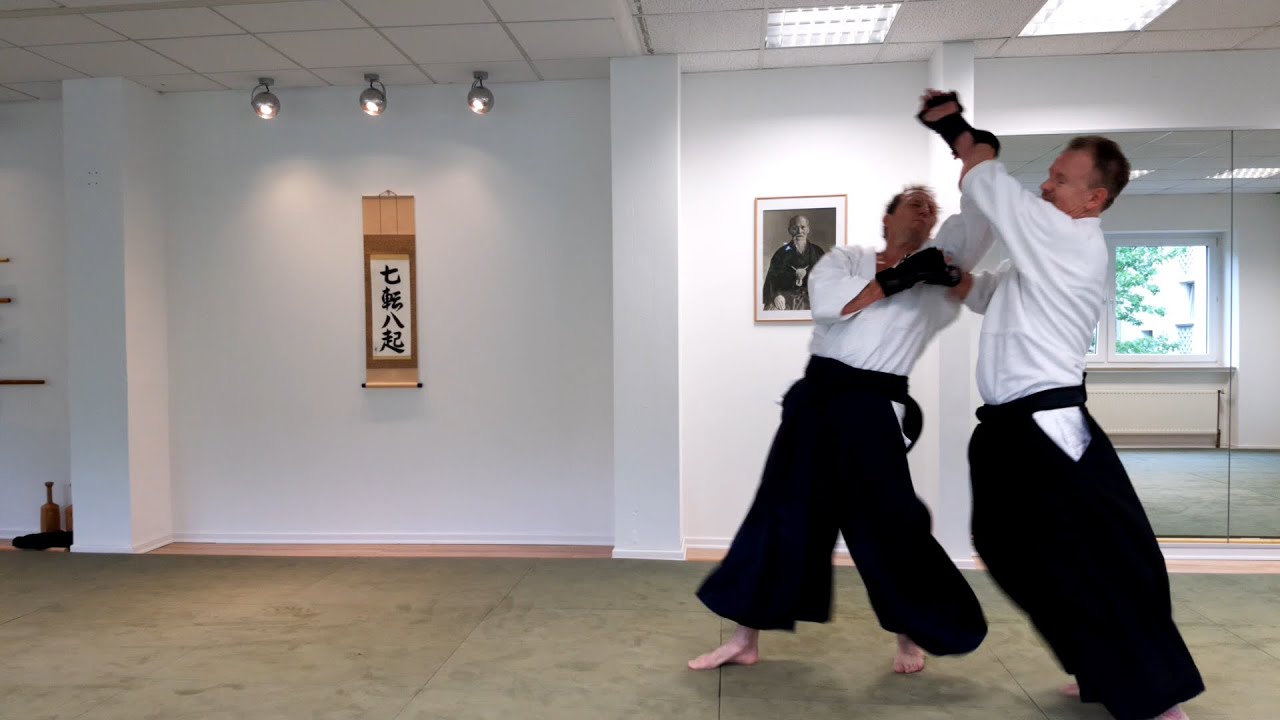 Aikido direkt techniques against punches and thrusts - YouTube
