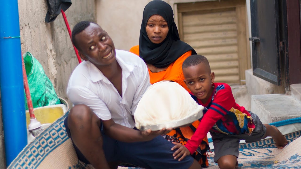 UGALI WOTE HUU DOGO SELE KAMCHOMA STEVE OOOHOOOO......@Steve_Mweusi ...