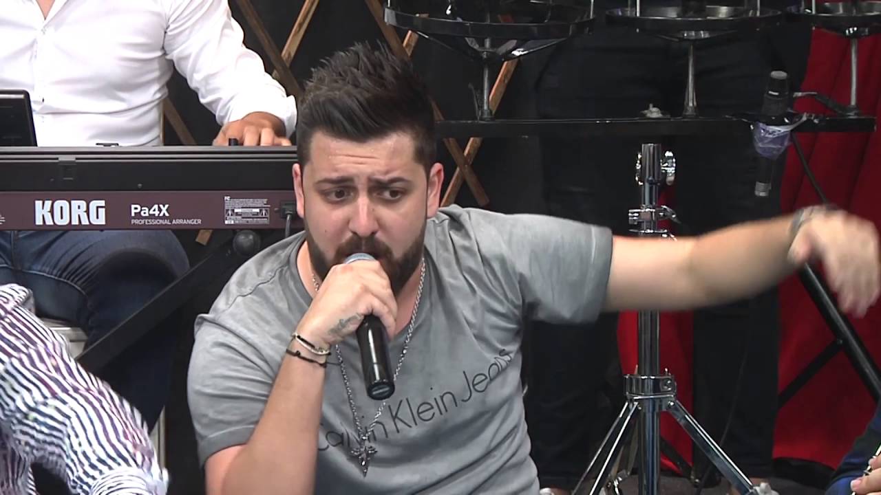 Alex Pustiu - Mitraliera Romaniei | Taraf Tv | Live - YouTube