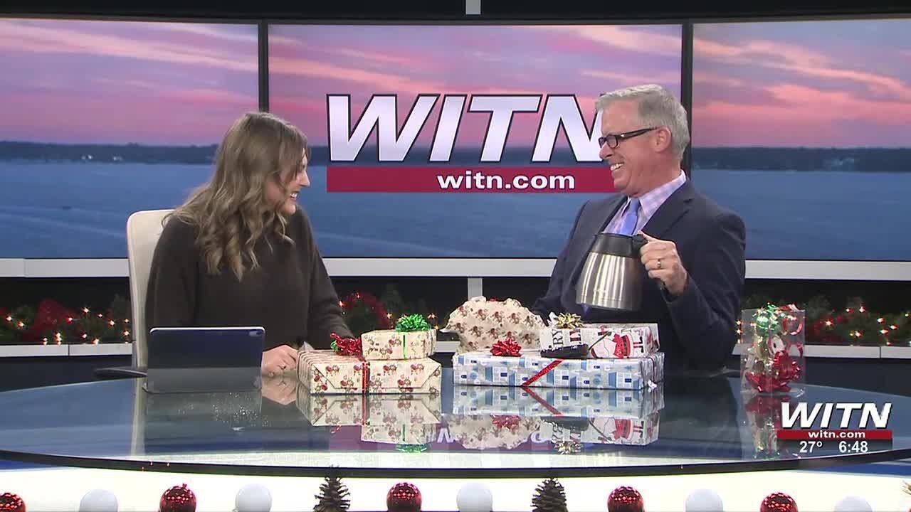WITN News At Sunrise 6-7a - VOD - JACYN JIM PRESENT WRAPPING - YouTube