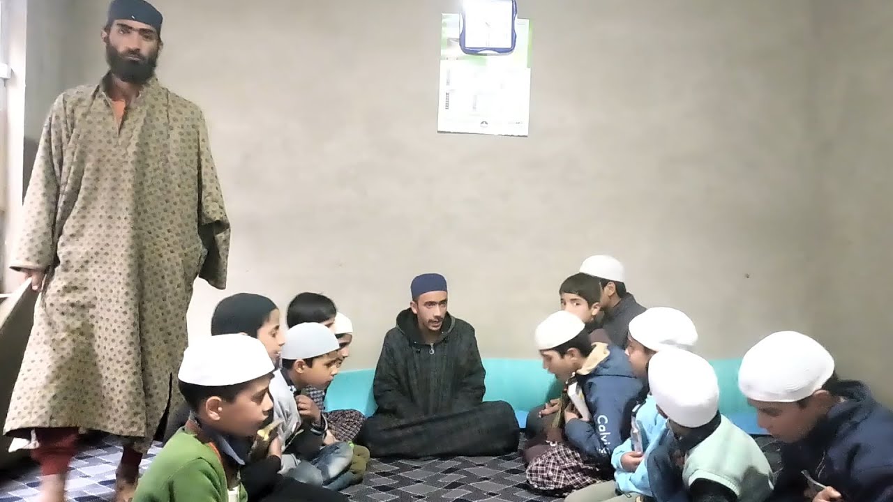 Ist class students of my darisgah reciting the four kalimas Jamia ...