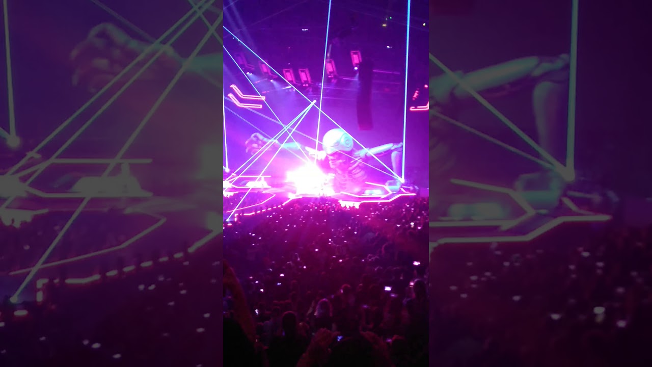 Muse 2019 freaky robot - YouTube