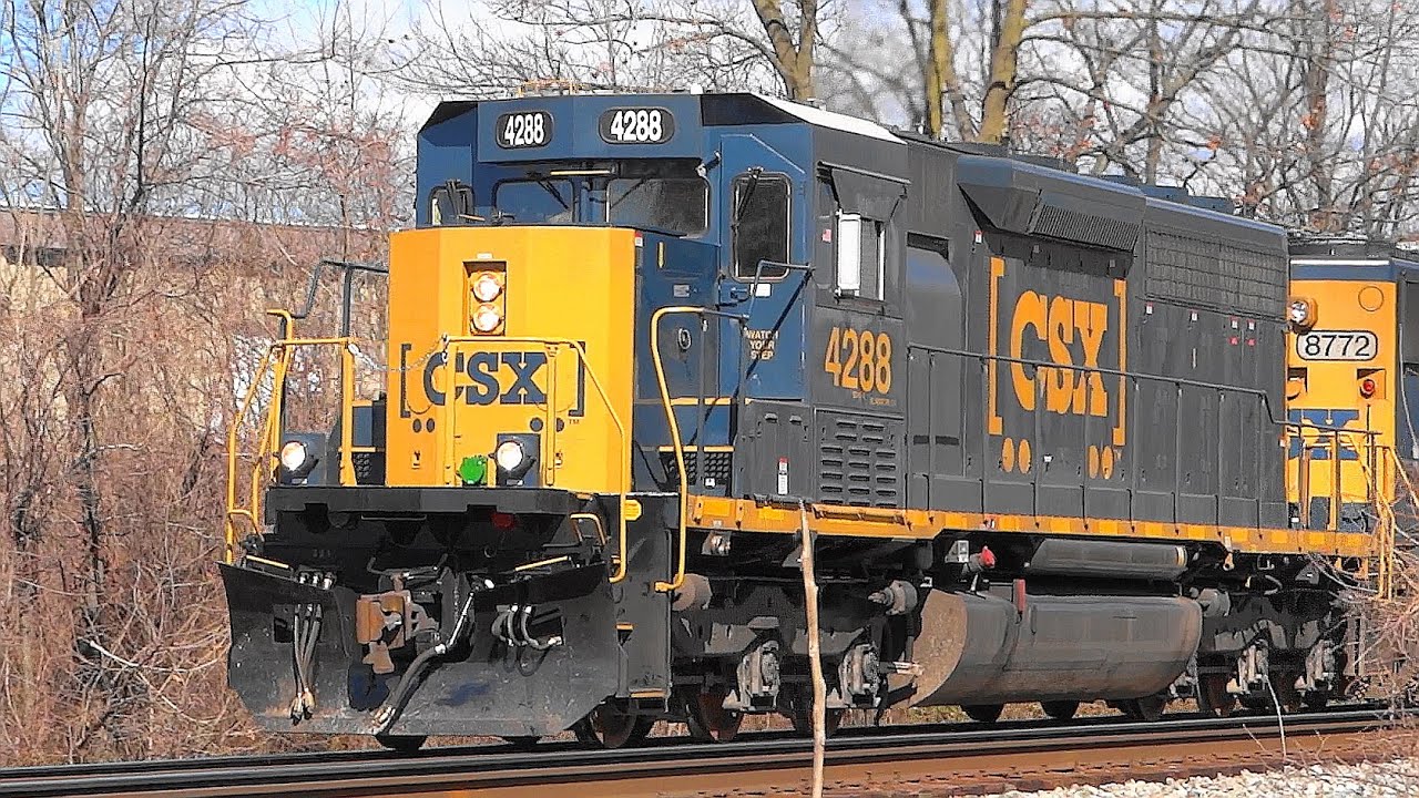 Ex- L&N EMD SD40-3 Leads CSX Q373 in Lansdowne - YouTube