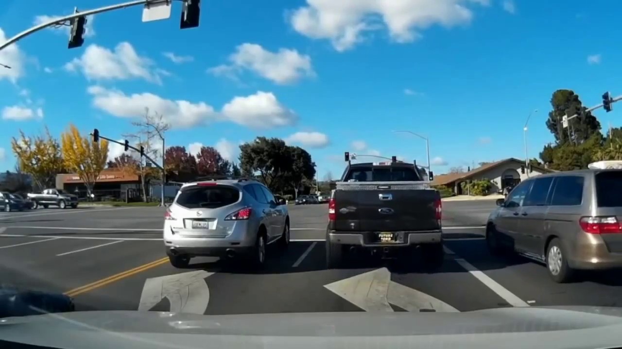 Pick-up Truck crash compilation, Epic PICKUP TRUCK driving Fails ...