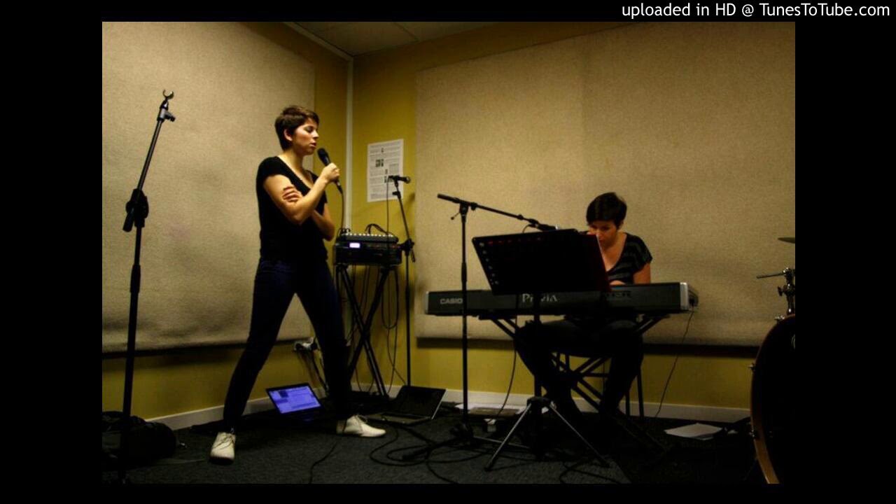 Be mine - Robyn (cover by Kiss Me Quick) - YouTube