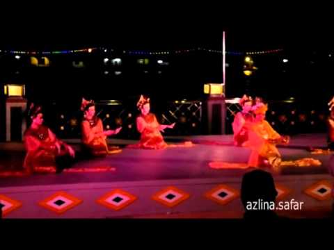 Brunei Traditional Dance - Tarian Alai Asyik - YouTube