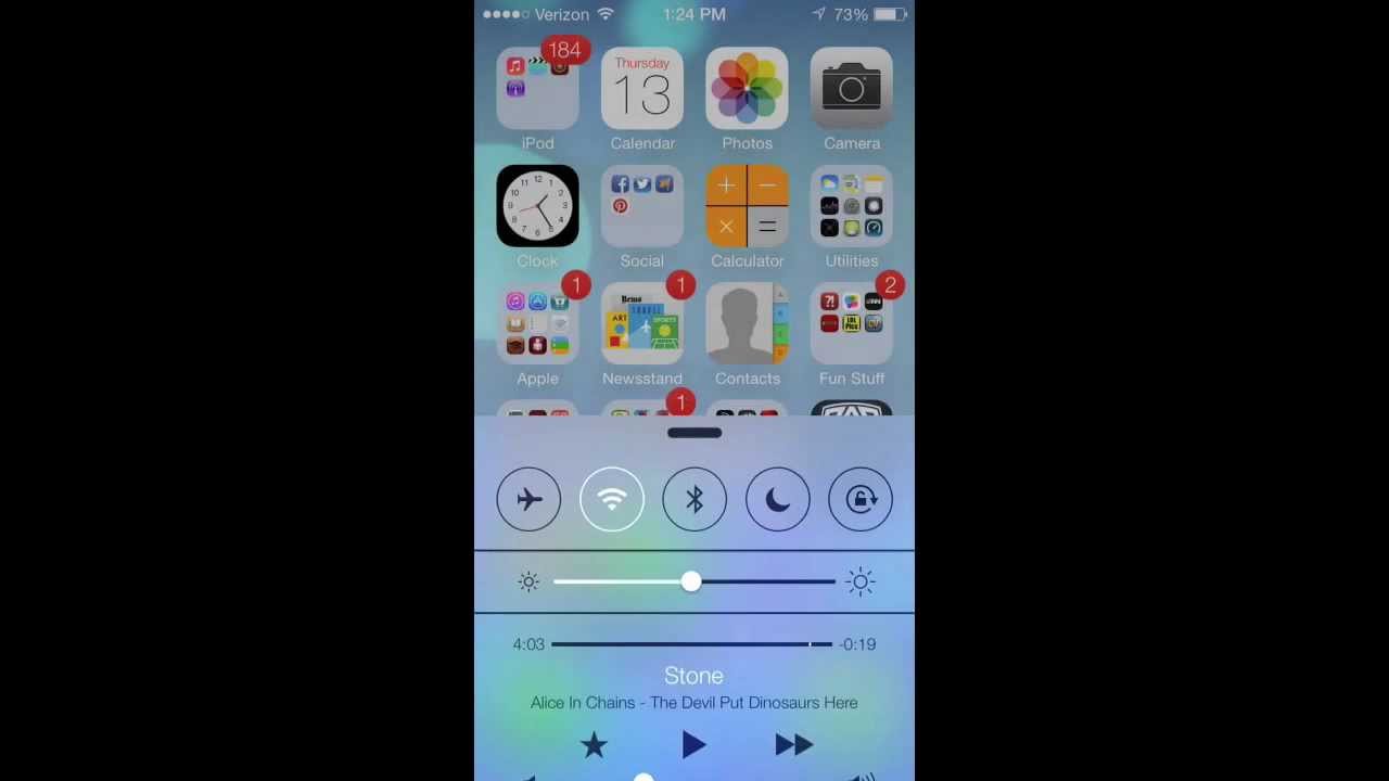 iOS 7 Hands On - YouTube