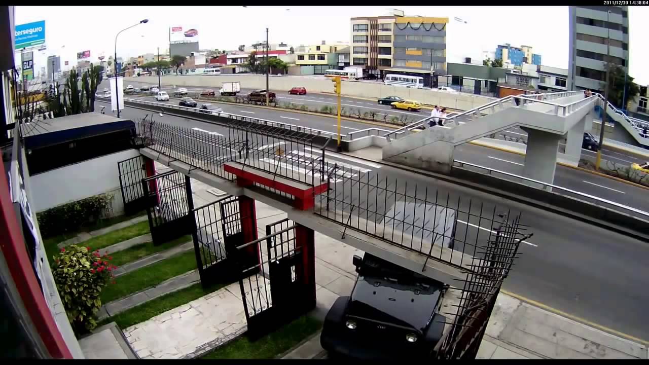 Vivotek 2MP Bullet Camera (IP8362) - YouTube