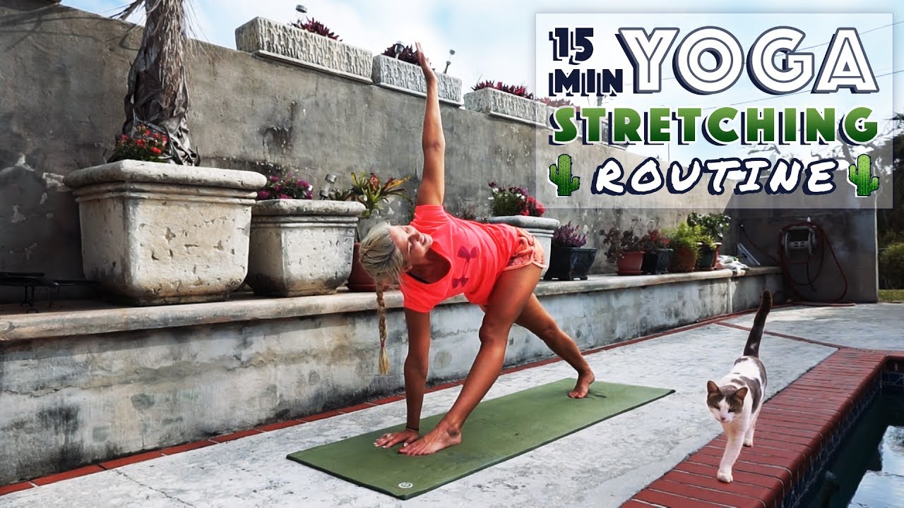 15 Minute Yoga Routine | Easy Stretches to Relax & De-Stress - YouTube