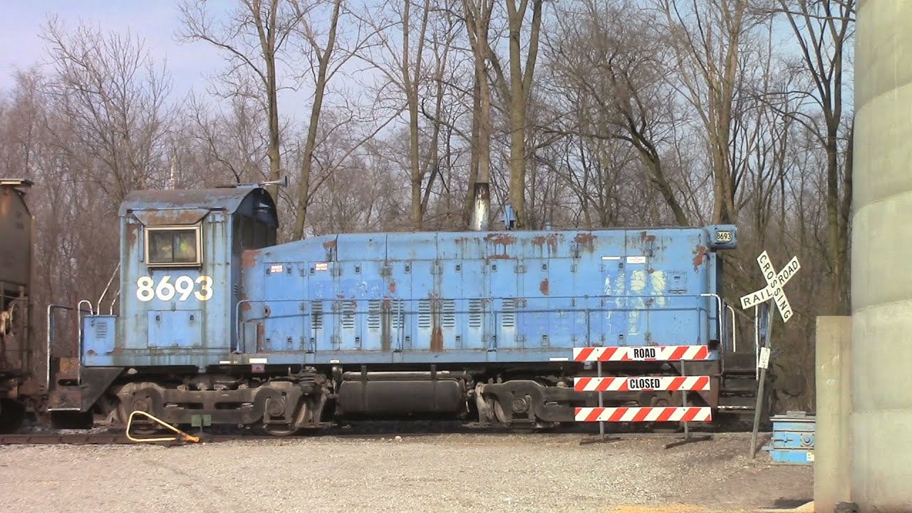 MUST SEE! Conrail Blue SW8m Switching and More! - YouTube