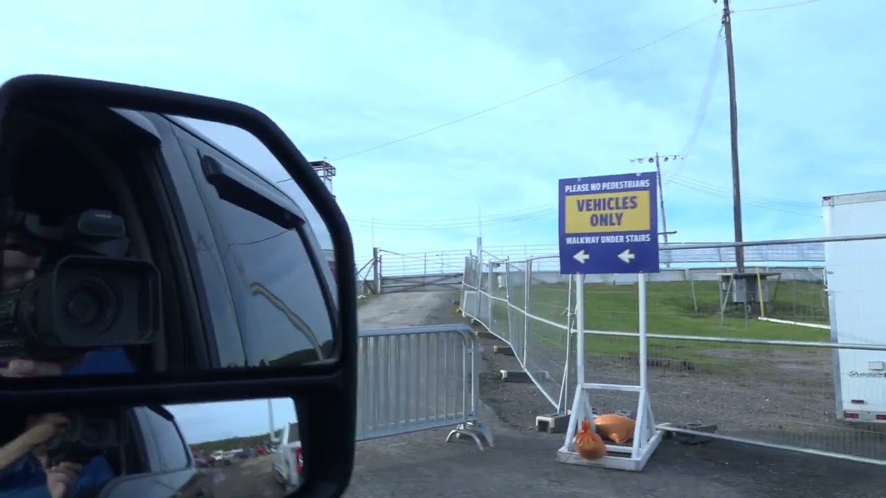 Super DIRT Week pit tour with Jason Simmons Oct 3 2022 - YouTube