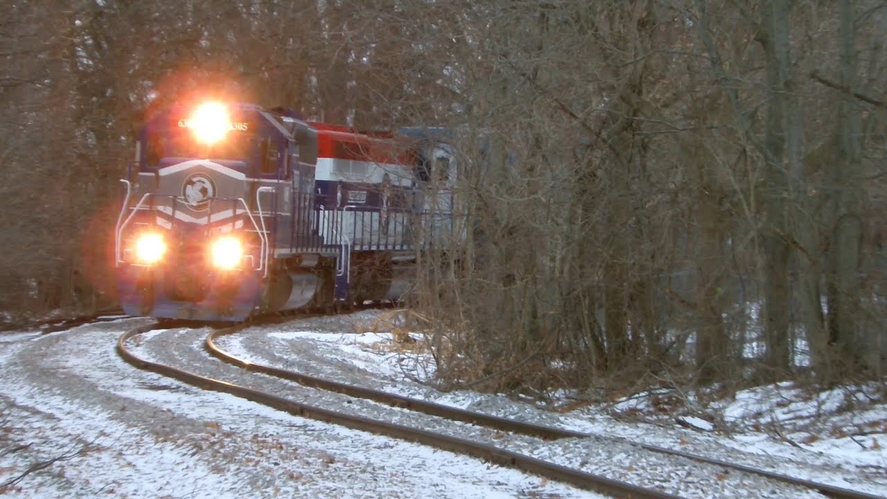 Bay City, Michigan: LSRC SD40-2 6305 & Heritage Unit 1776!! - YouTube