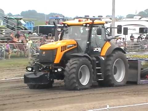 JCB Fastrac 8310 pulling St-Damase 2014 part2/2 - YouTube