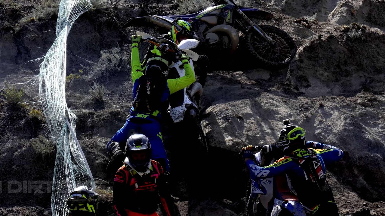 RAW - Red Bull Outliers - Obstacle MOOSE - Expert Class - YouTube
