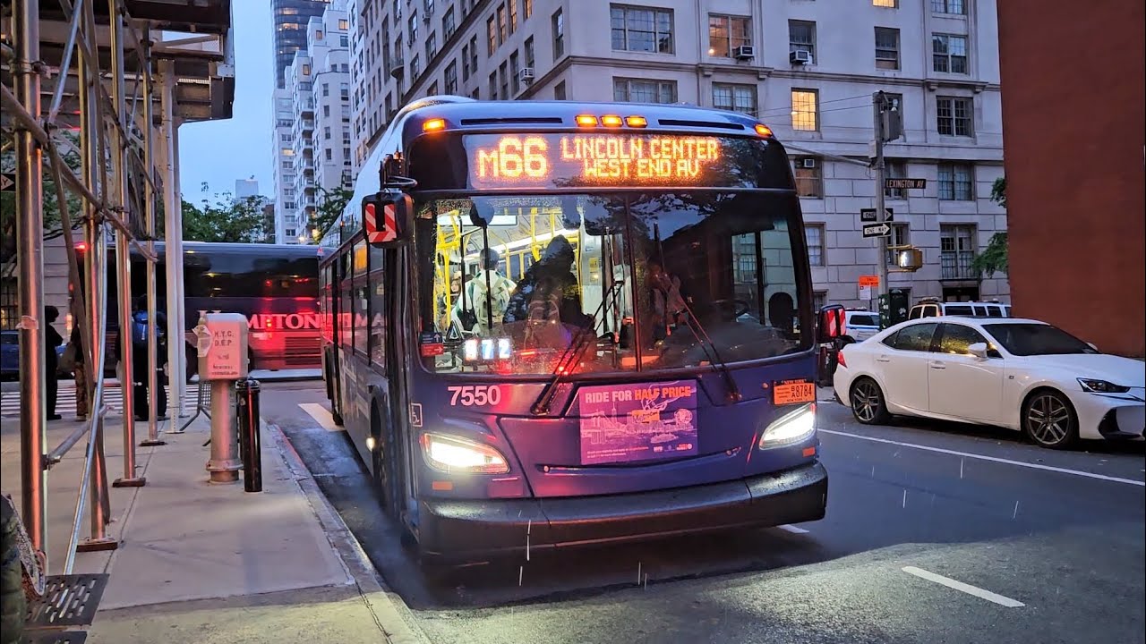 New Flyer XD40 & XN40 Action in Various Parts of the City - YouTube