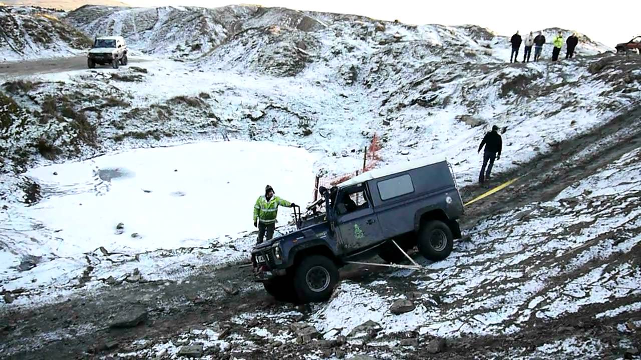 Land Rover Recovery @ Cowm Quarry, Whitworth. 28/11/2010. - YouTube