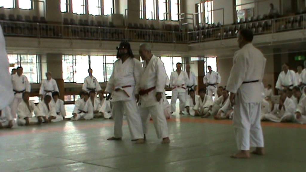 OMOTE: Shikoro Dori, Shikoro Gaeshi - YouTube