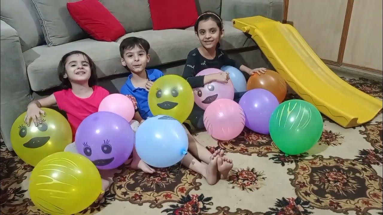 Kids playing with balloons | Kids popping balloons | Balloon pop show ...