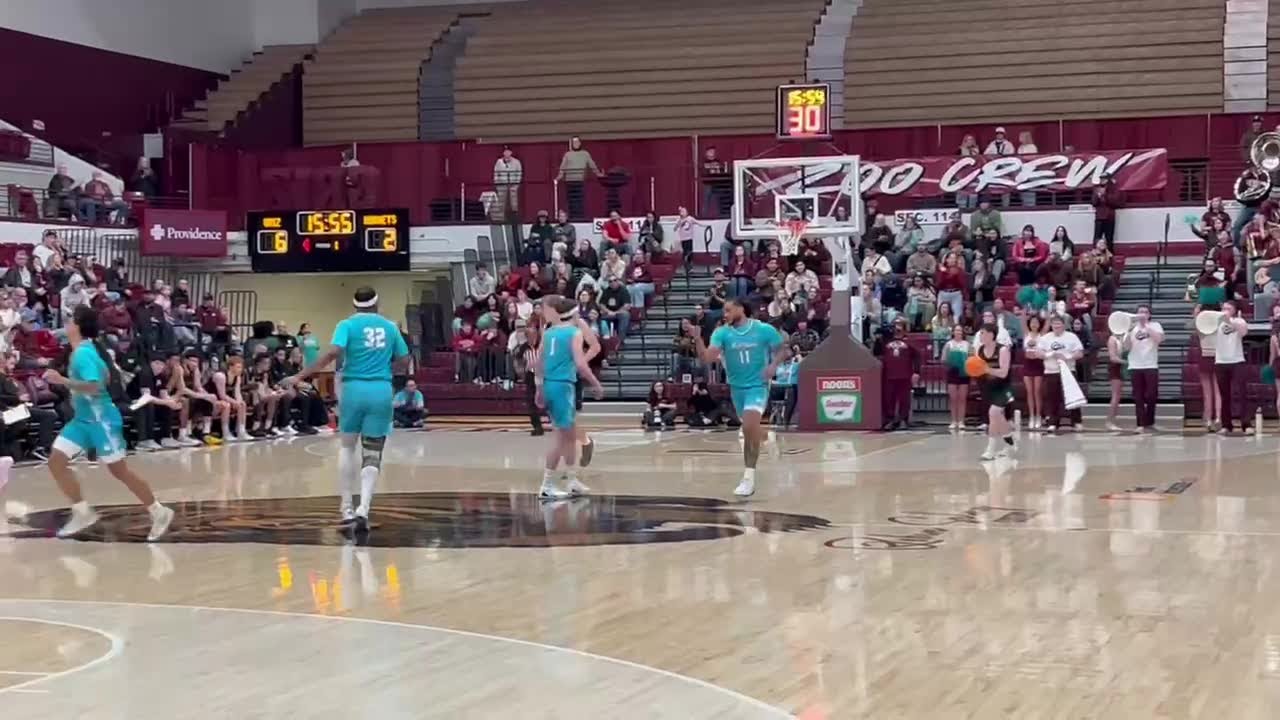 Highlights: Montana 87, Sacramento State 59 - YouTube