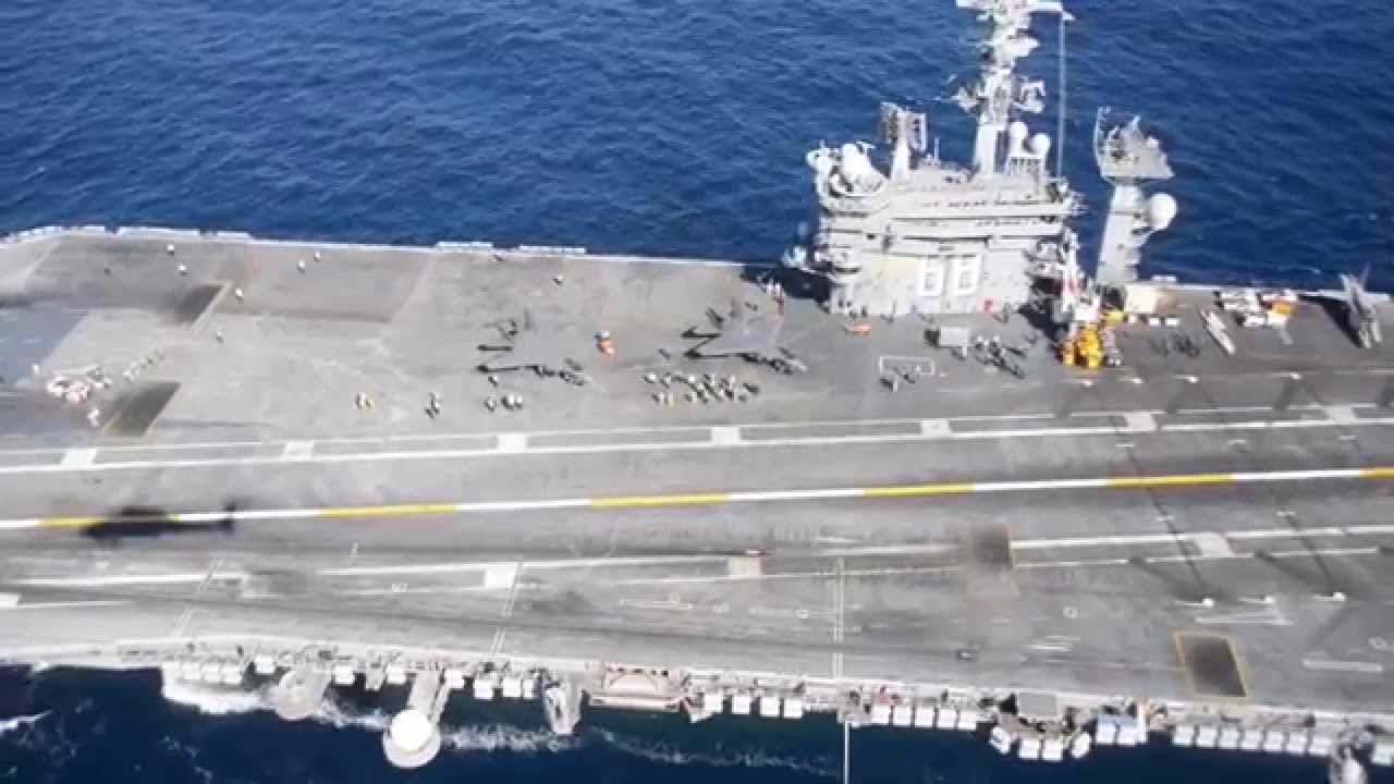 F-35C Completes First Arrested Landing aboard Aircraft Carrier #4 - YouTube