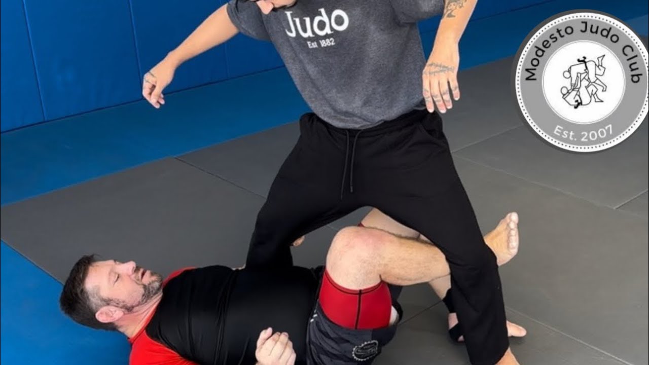 Irimi Ashi Garami Entry & Sweep 🔥 #1,115 - YouTube