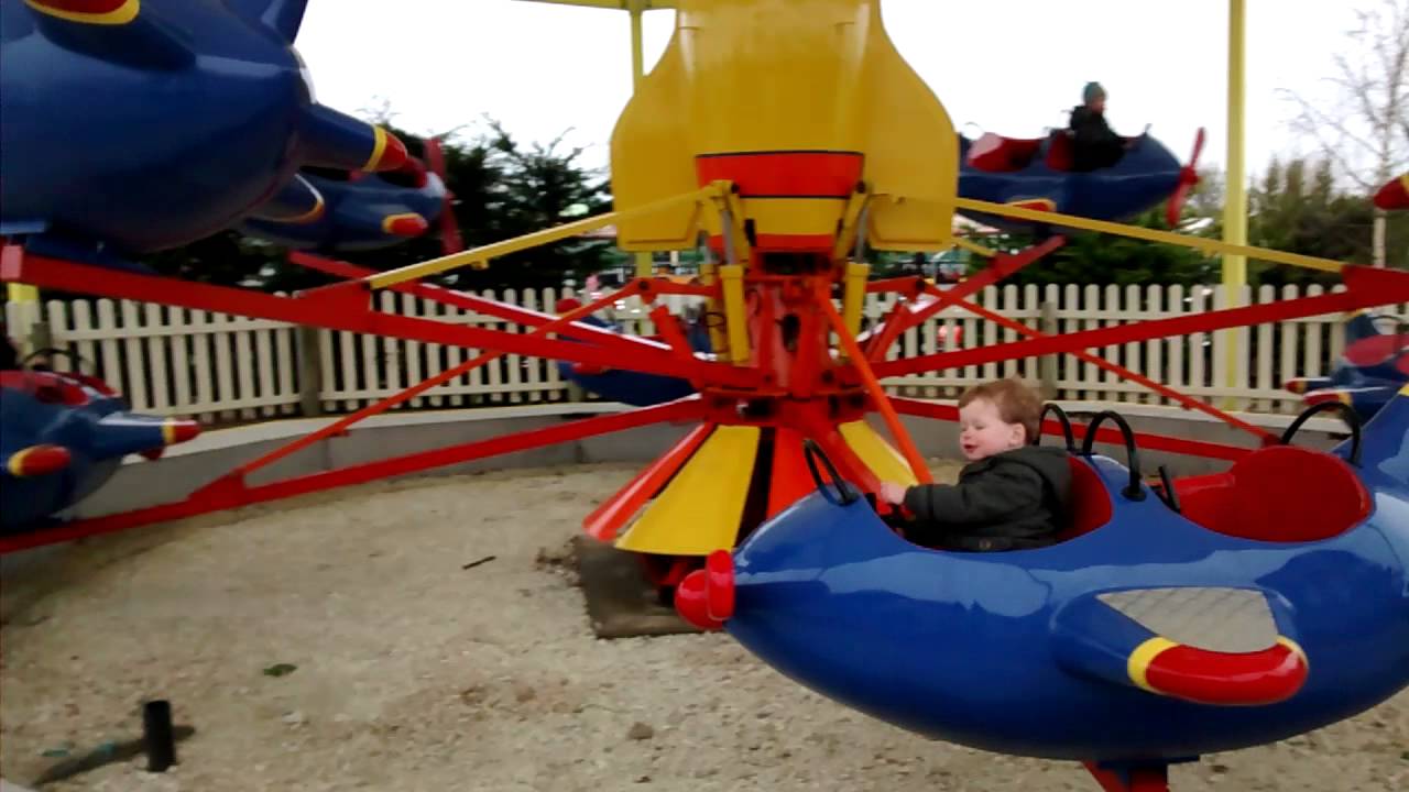 Aeroplane at Butlins - YouTube