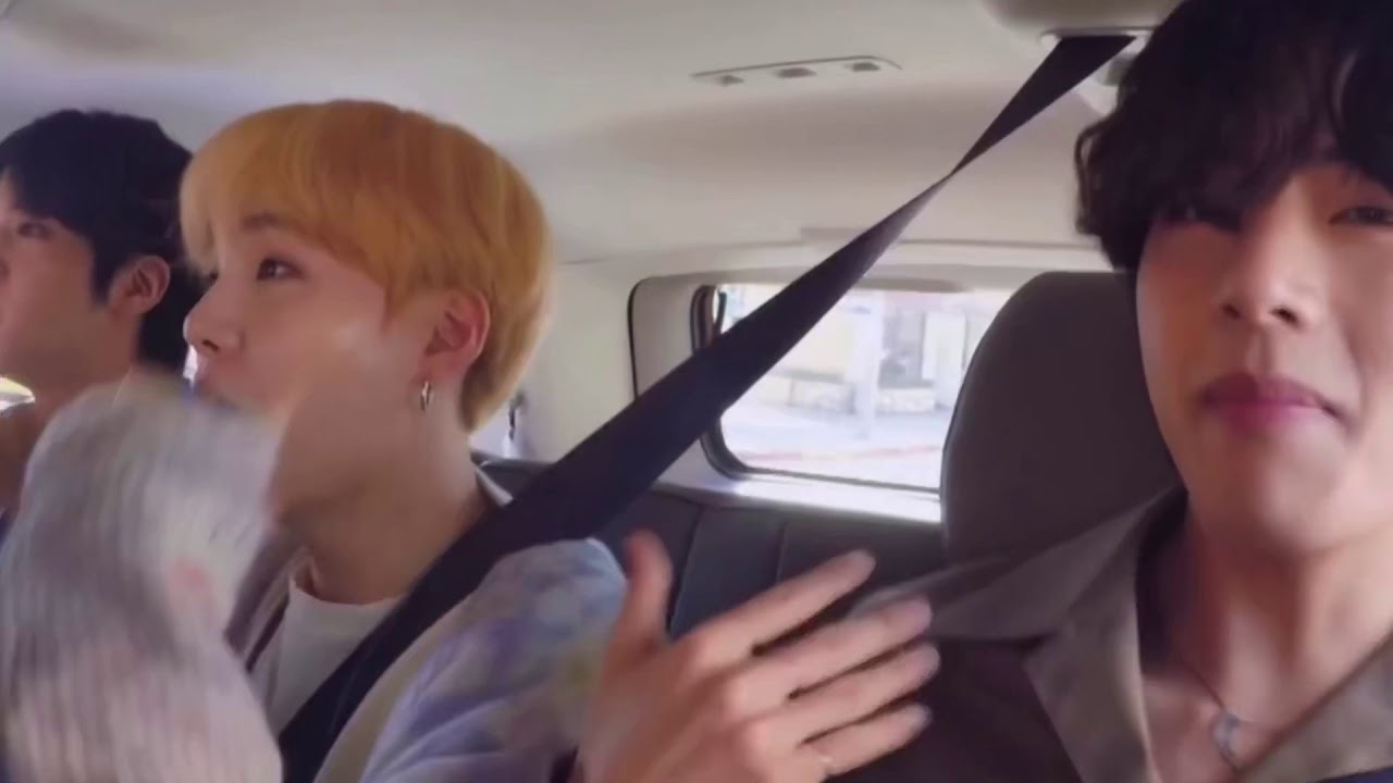 BTS singing Circles by: Post Malone and Finesse by: Cardi B and Bruno ...