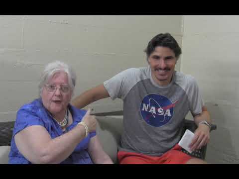 Patty's Page - Guest: Edo Scordo of Brit Floyd - YouTube