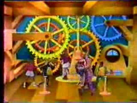 'The Music Goes Round and Round'.. Pink Windmill Kids - YouTube