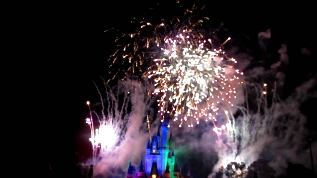 Fireworks at Magic Kingdom - YouTube