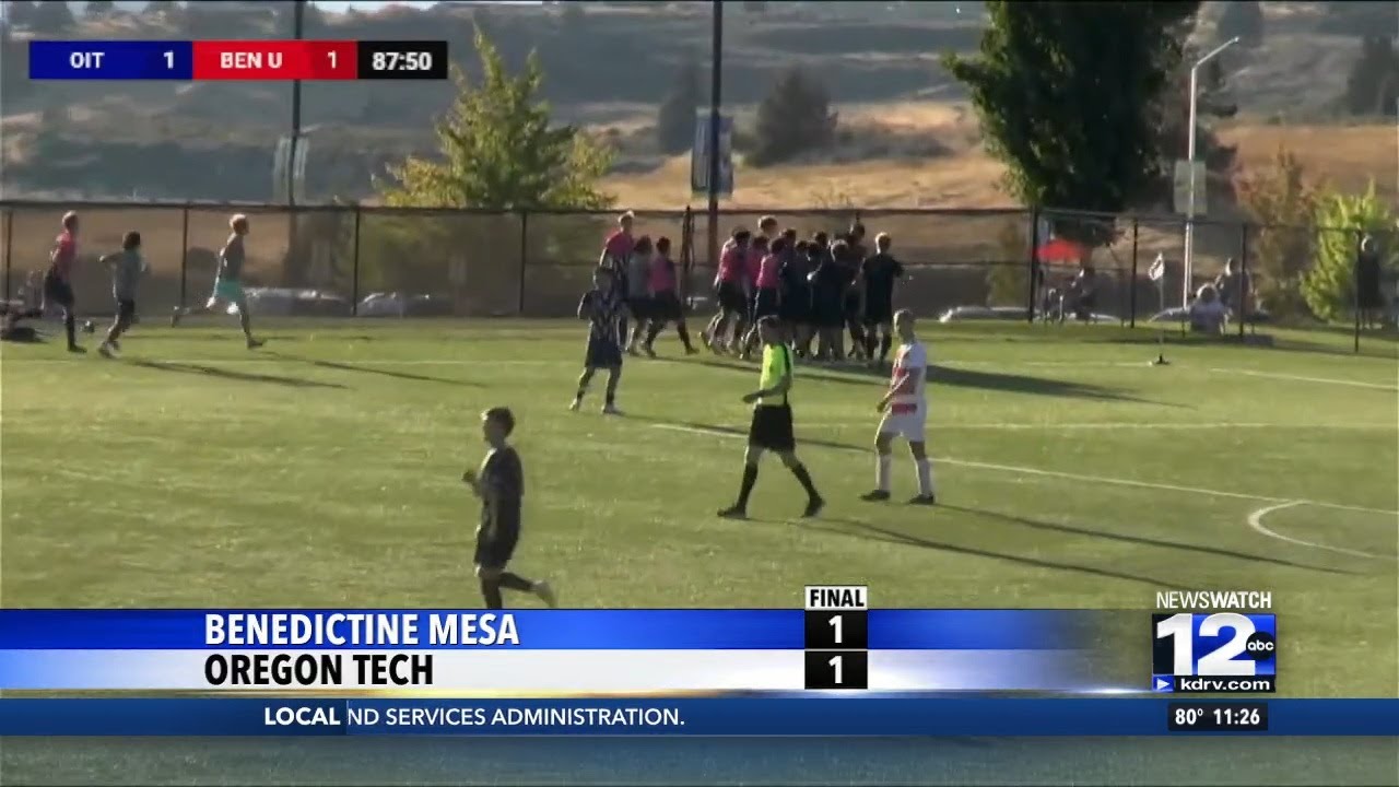 Oregon Tech men's soccer forces draw with last minute goal - YouTube