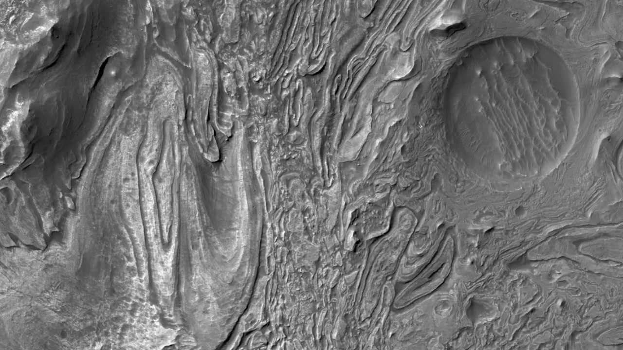 Folded Layers in Melas Chasma, Central Valles Marineris [720p] [3D ...