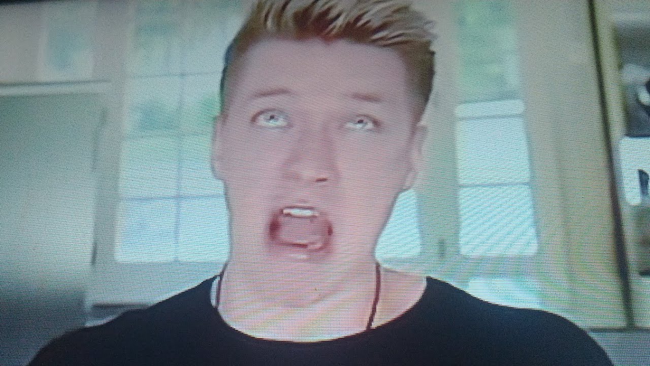 Collins Key Screaming for 1 minute and 43 Seconds For No Reason - YouTube