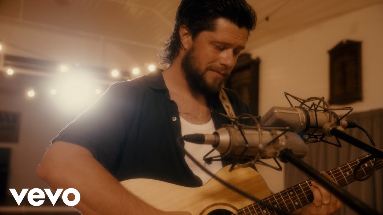 Dylan Wright - Mess of a Man (Live from Newrybar Hall) - YouTube
