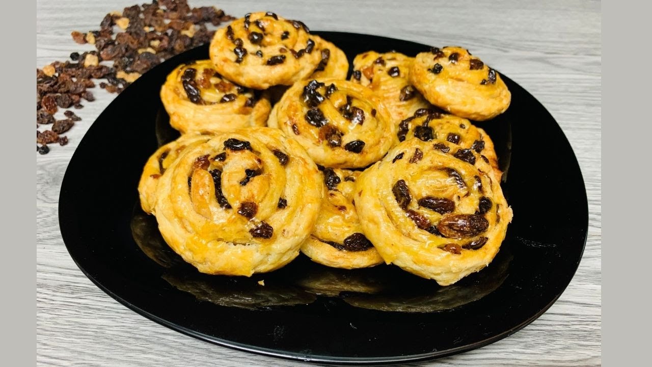 Easy Pain AUX Raisins | Puff Pastry with Raisins | The Best French Pain ...