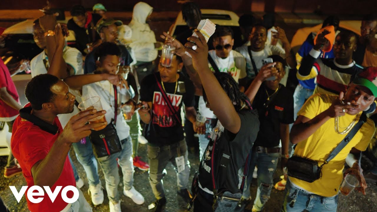 Dragga - Hot Docs (Official Music Video) - YouTube