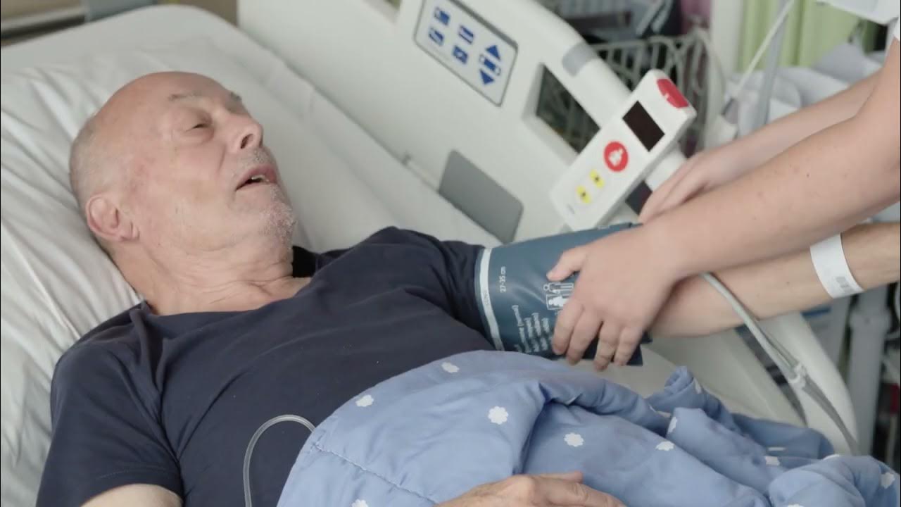 Maud: Acute Opname verpleegkundige in opleiding - YouTube