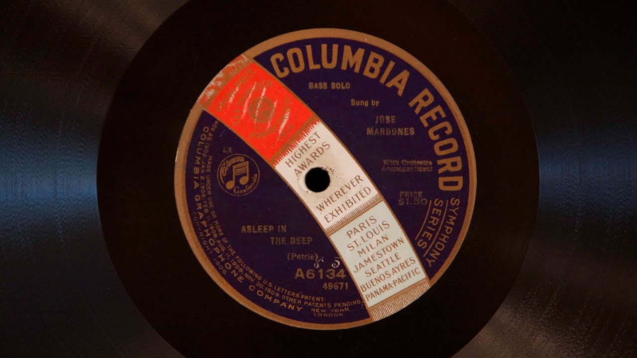 Asleep in the Deep • José Mardones (Victrola Credenza) - YouTube