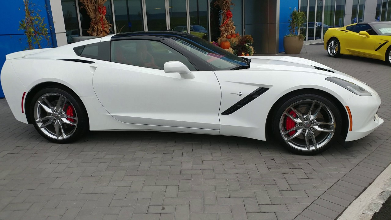 2016 WHITE CHEVY CORVETTE STINGRAY - YouTube
