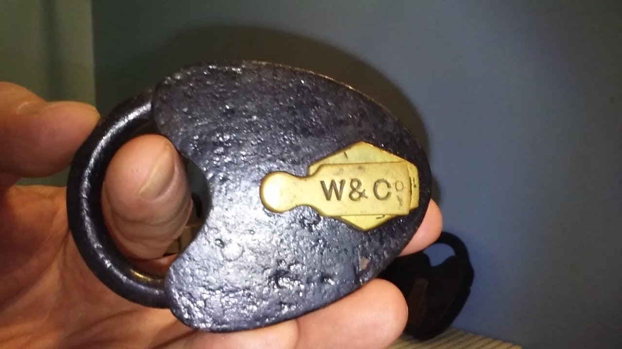 [48] Wilcox & Co. Civil War era smokehouse locks - YouTube