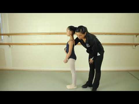 How to Walk & Move Like a Ballet Dancer - YouTube