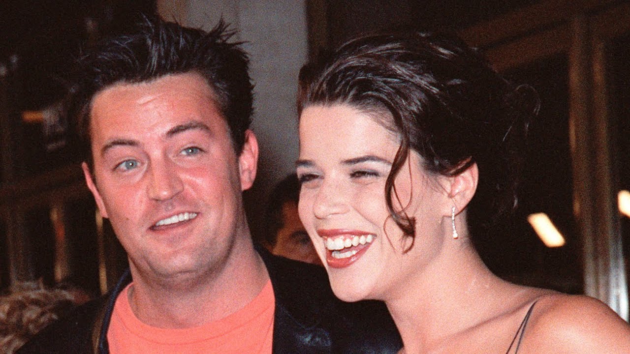 A Timeline Of Matthew Perry's Dating History - YouTube