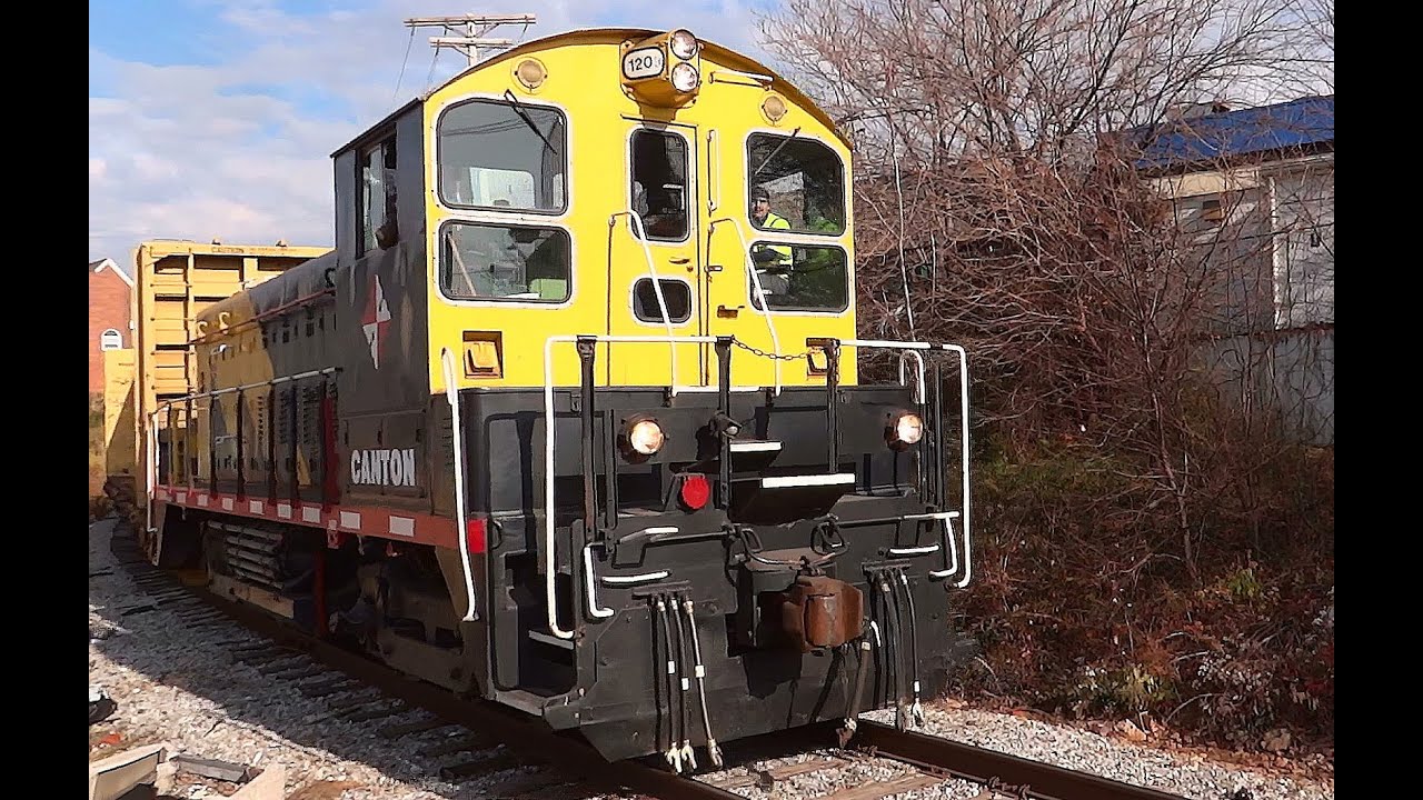 Canton Railroad Crossing O'Donnell Street - YouTube