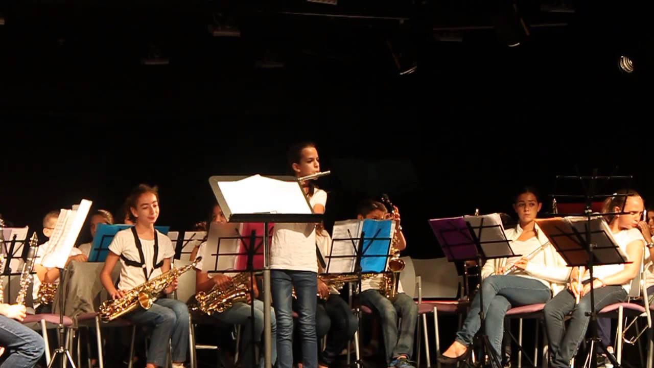 Ann Gordon plays "LOO YEHI' on flute - YouTube